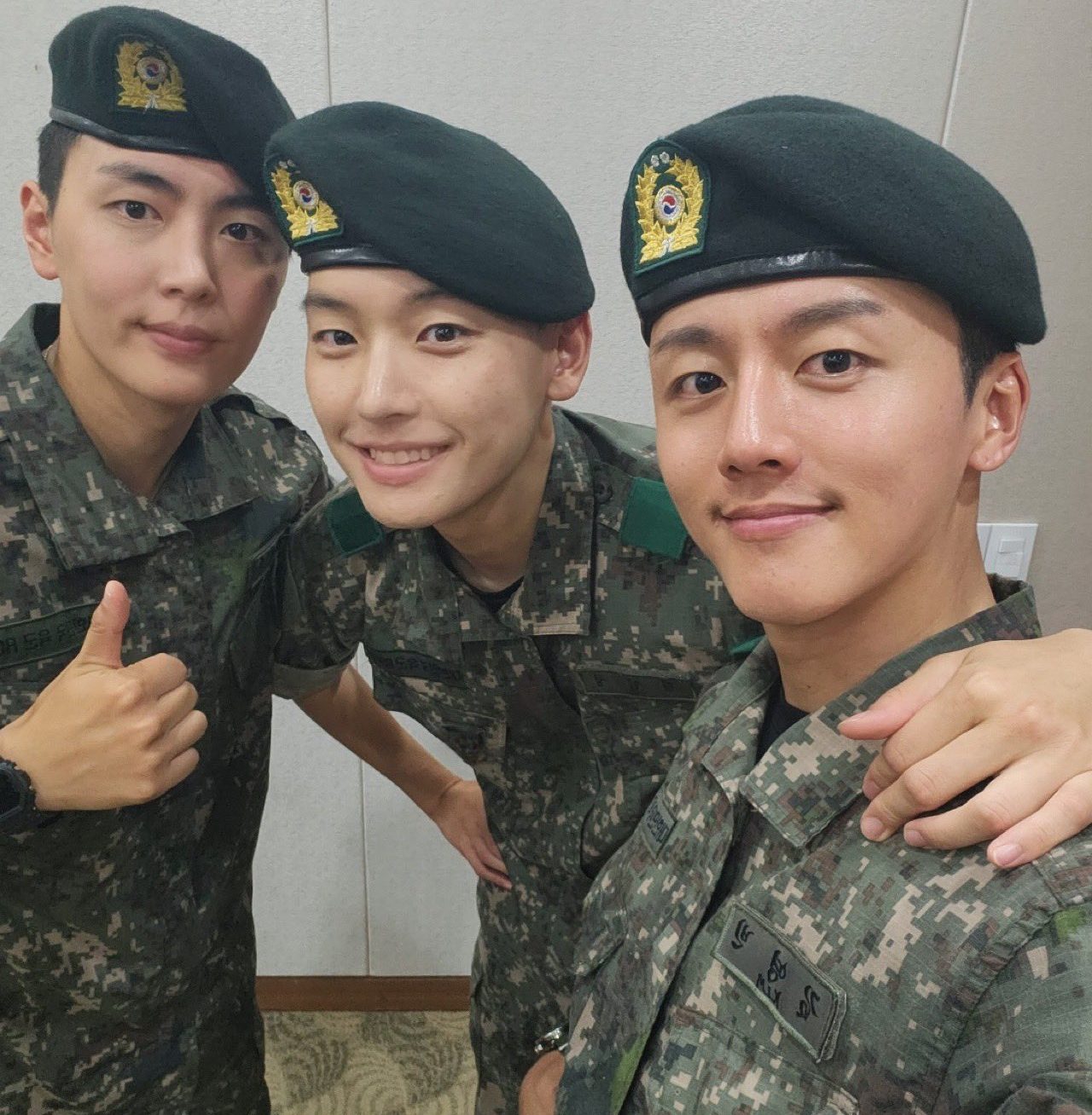 Idols que regresan del servicio militar en 2024 - Con K de Kpop